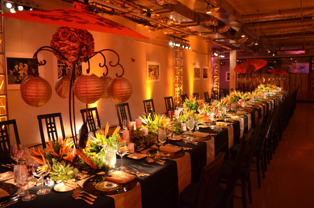 Floating World Gallery | Blue Plate