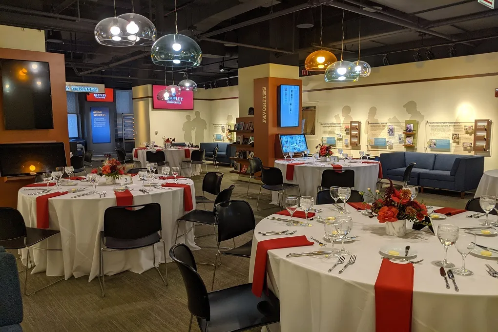 American Writers Museum | Blue Plate